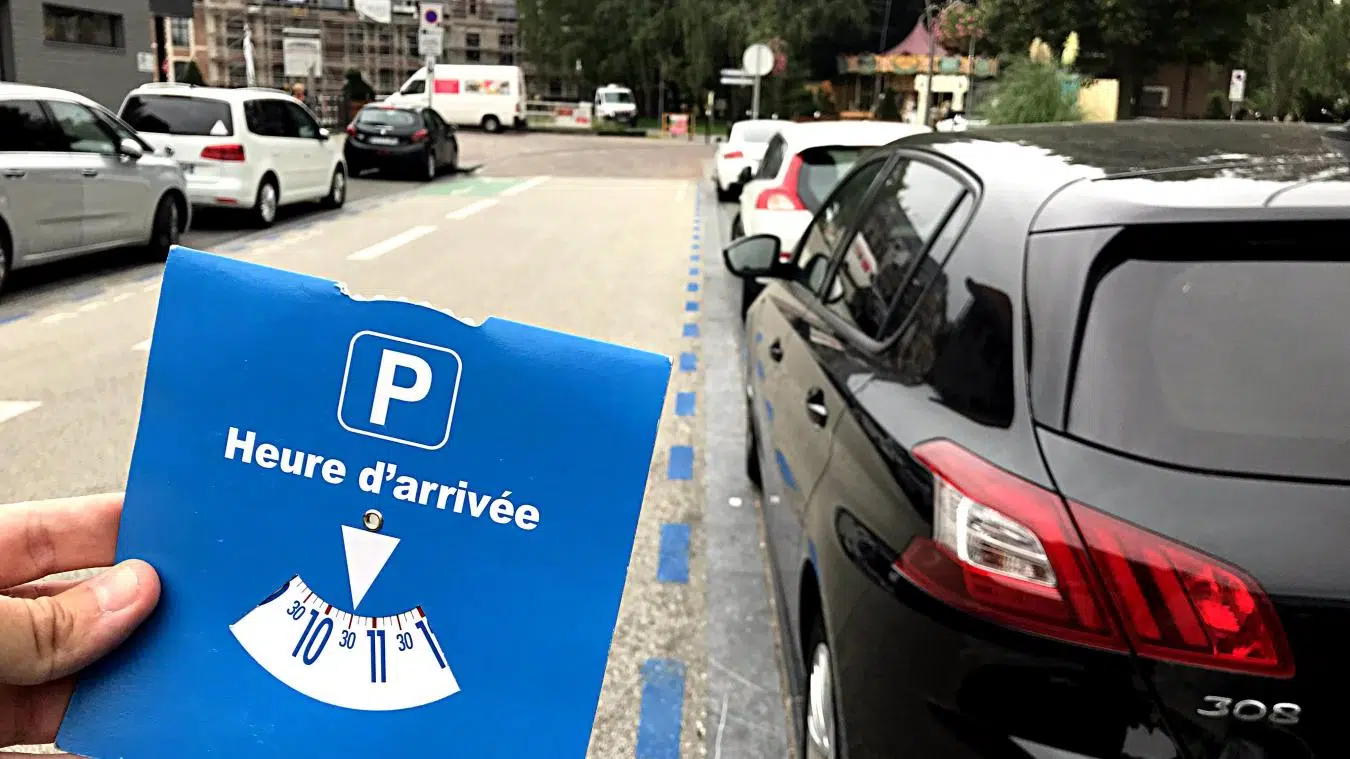 Tout savoir sur le stationnement en zone bleue
